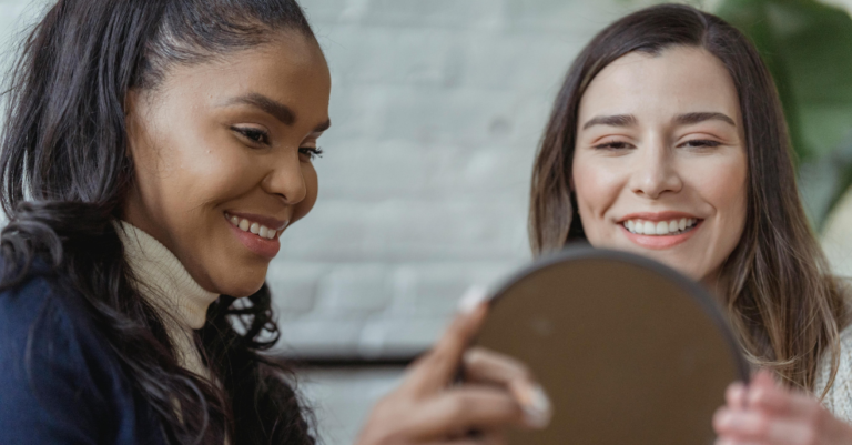 El Fascinante Fenómeno Físico en un Espejo: Descubre la Ciencia Detrás ...