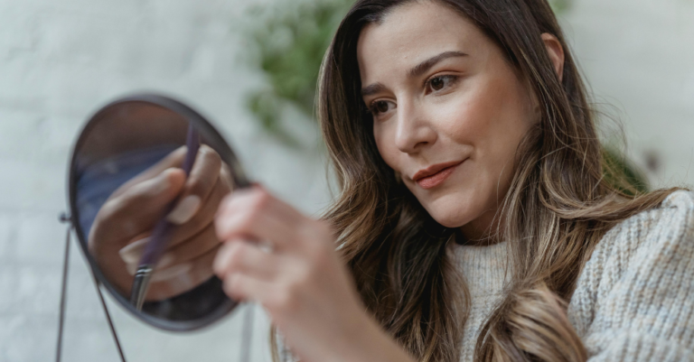 Descubre Qué es un Espejo y Cómo Funciona – Espejo de Mano